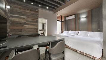 Frigobar, escrivaninha, quartos à prova de som, Wi-Fi de cortesia