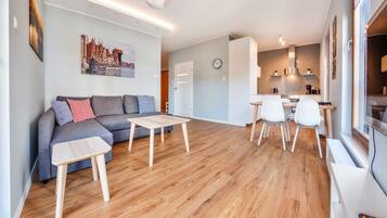 Apartamento (21A/5) | Sala de estar | TV de ecrã plano