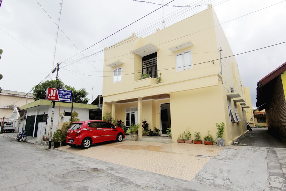 Jj House Gejayan - Yogyakarta