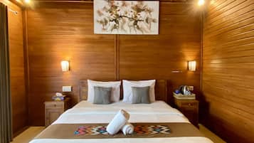 Quarto Duplo Deluxe, 1 quarto | Secretária, Wi-fi grátis, roupa de cama fornecida