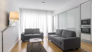 Apartamento, 3 quartos, vista para o mar (E) | Área de estar | TV de tela plana