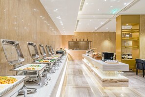 Café da manhã com buffet todos os dias (CNY 48 por pessoa)