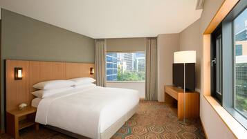 Quarto, 1 cama King, vista para a cidade (Residential) | Vista do quarto