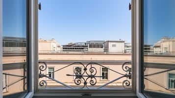 Apartamento, 2 camas queen-size | Vista do quarto