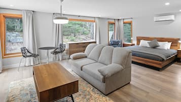 Suíte luxo, 1 cama King e sofá-cama | 1 quarto, escrivaninha, espaço de trabalho para notebook