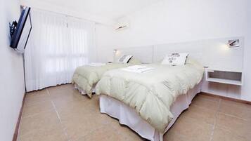 Apartamento Superior | Ferro/tábua de engomar, Wi-fi grátis