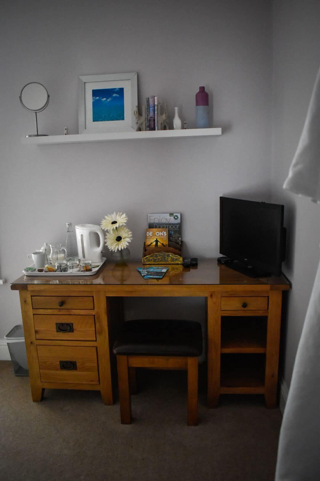 Quarto Individual, casa de banho privativa (Ash) | Quartos insonorizados, Wi-fi grátis, roupa de cama fornecida 