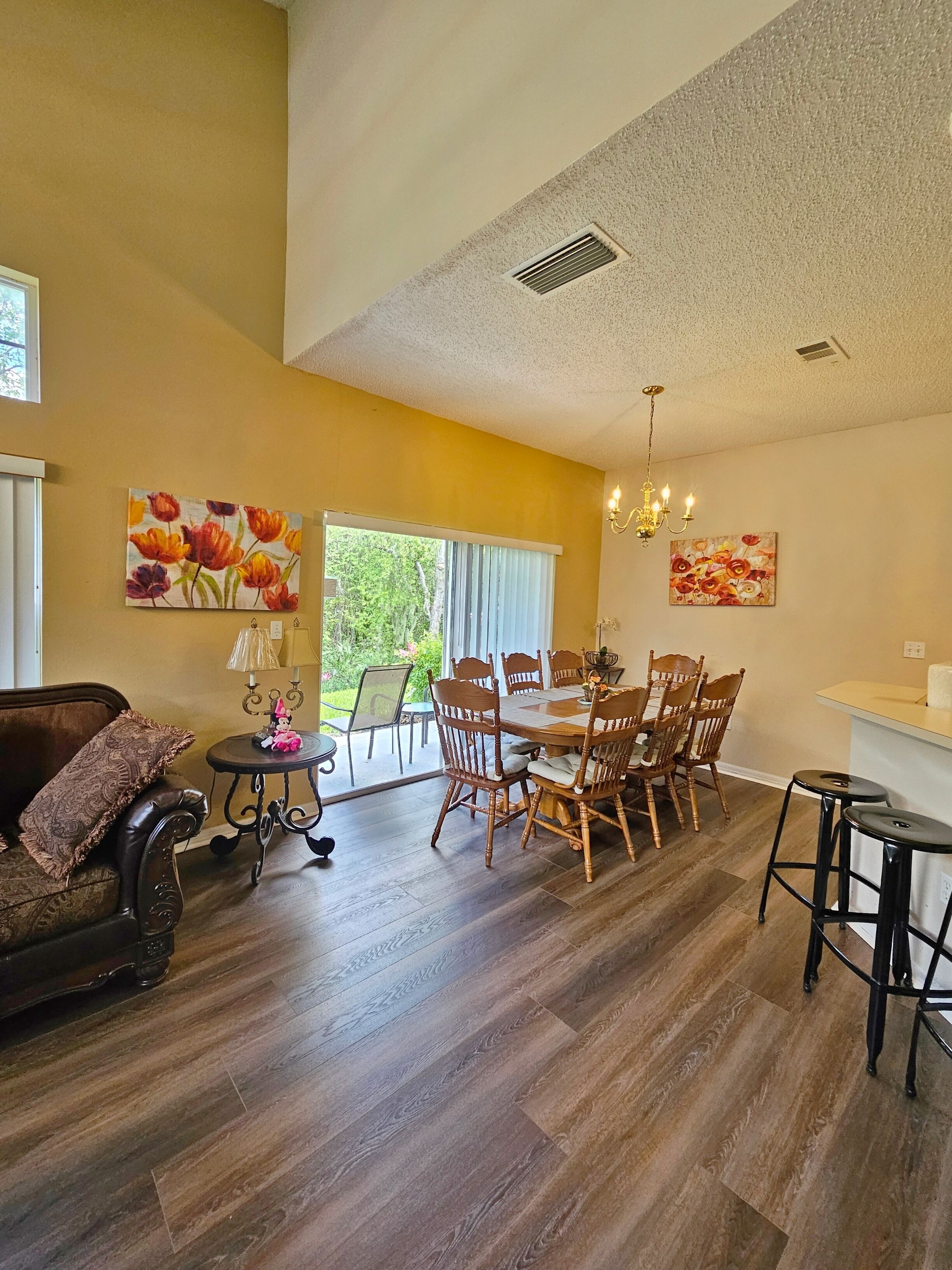 Beautiful Pet Friendly 4 Bedroom Townhome In Emerald Island So Close To Disney! - Four Corners, FL