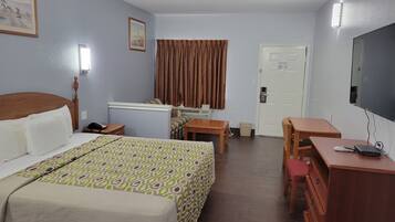 1 quarto, cortinas/cortinados opacos, quartos insonorizados