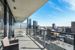 Apartamento romântico, várias camas, cozinha, vista para a cidade | Sacada