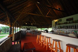 Pequeno-almoço mediante uma taxa 