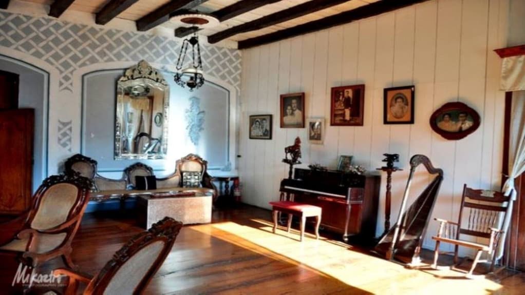 Cuarto Delos Hijos: Deluxe Quadruple Room - Vigan