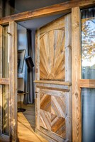 Suite Júnior, vista para o pátio | Roupa hipoalergénica, camas de colchão pillowtop, minibar 