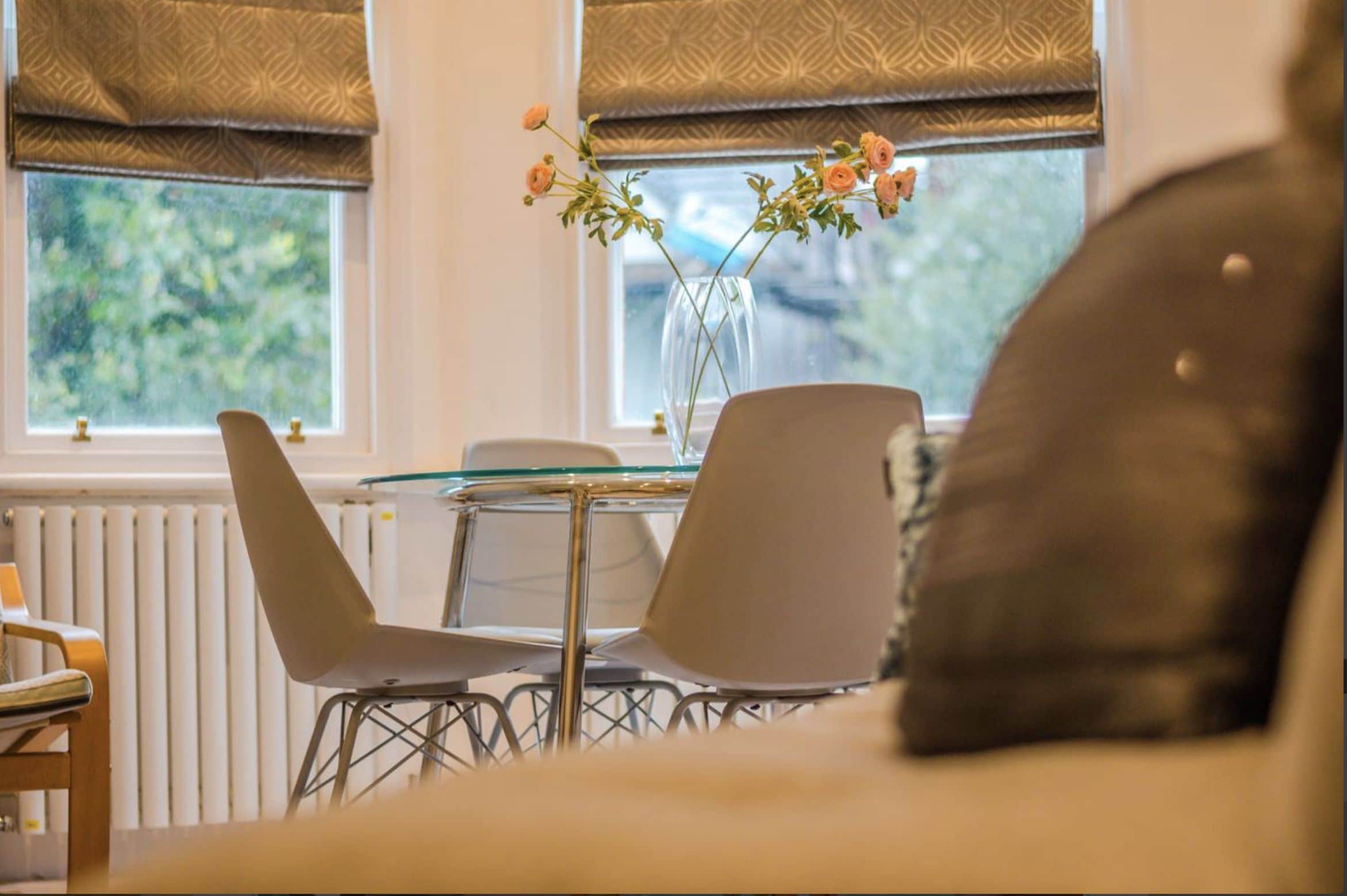 Apartamento, 1 cama de casal e sofá-cama | Opções para refeição no quarto