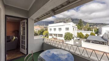 Apartamento (2 Bedrooms) | Terrenos do alojamento