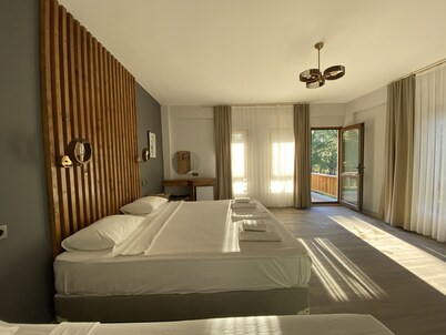  Elyada Konuk Evi (+8 Yaş )