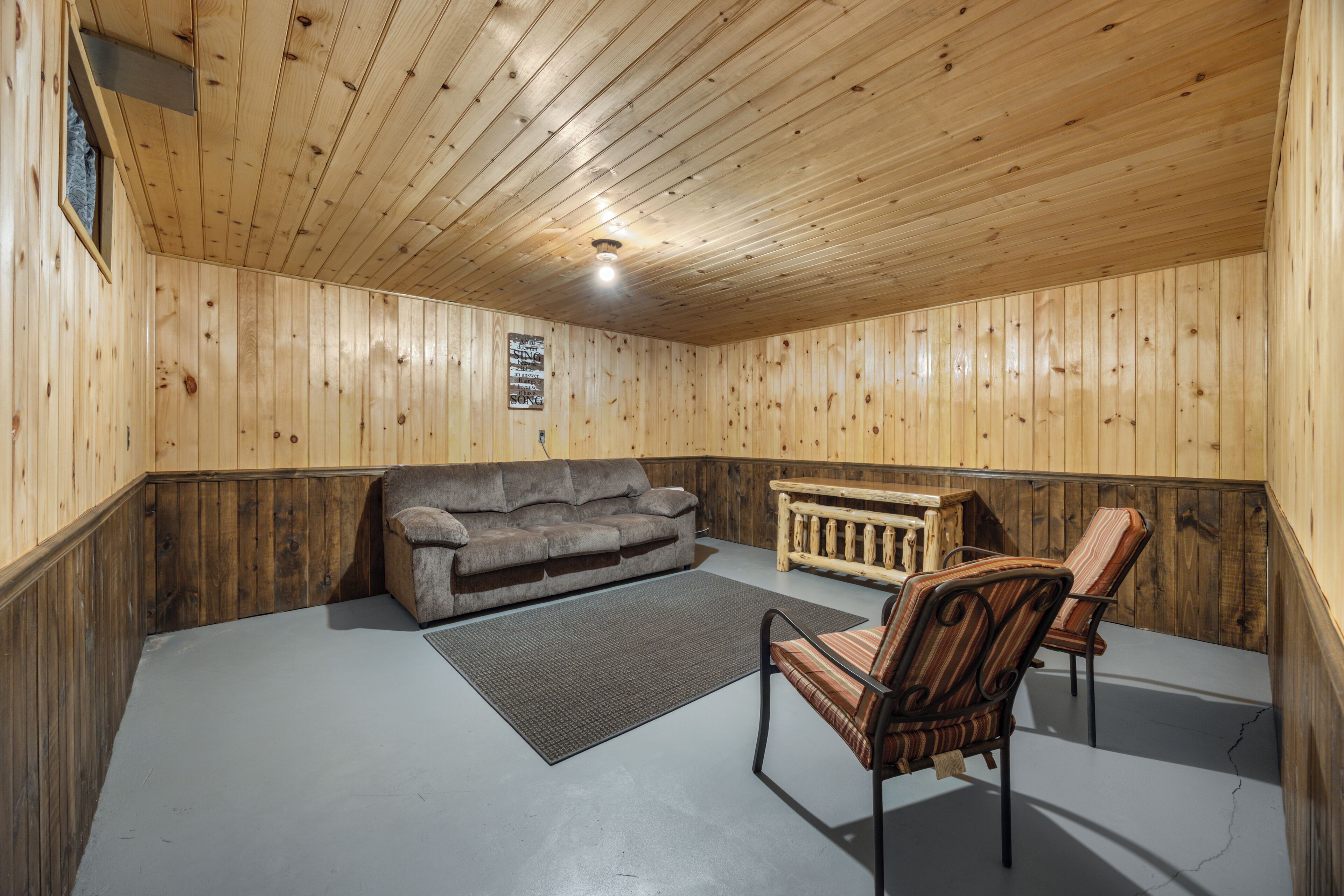 Cedar Lane Cabin: Authentic Log Cabin In Wooded Setting Overlooking Rural Farmland - Dundee, NY