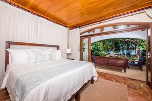 Villa Exclusiva, não fumadores | Cofre no quarto, com decoração personalizada 