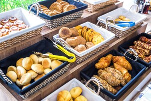 Pequeno-almoço tipo buffet diário incluído 