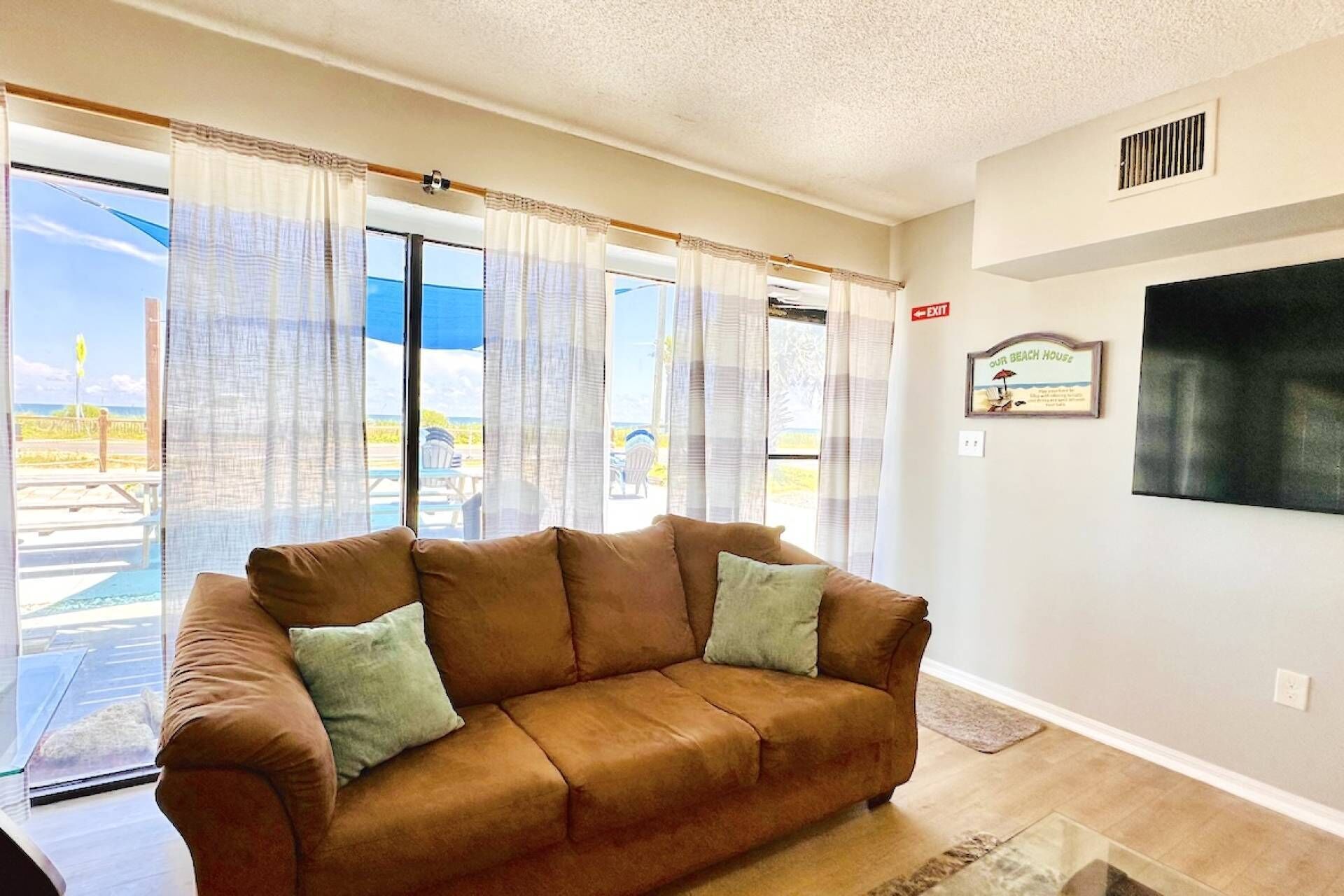 Sea Turtle Oceanside Suite | Bombora Suites | Steps To Flagler Beach - Flagler Beach, FL