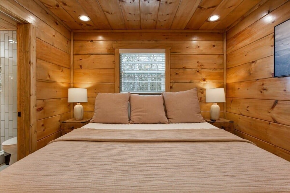 Monster Views/private/near Dwtn Gatlinburg/hot Tub - Gatlinburg, TN