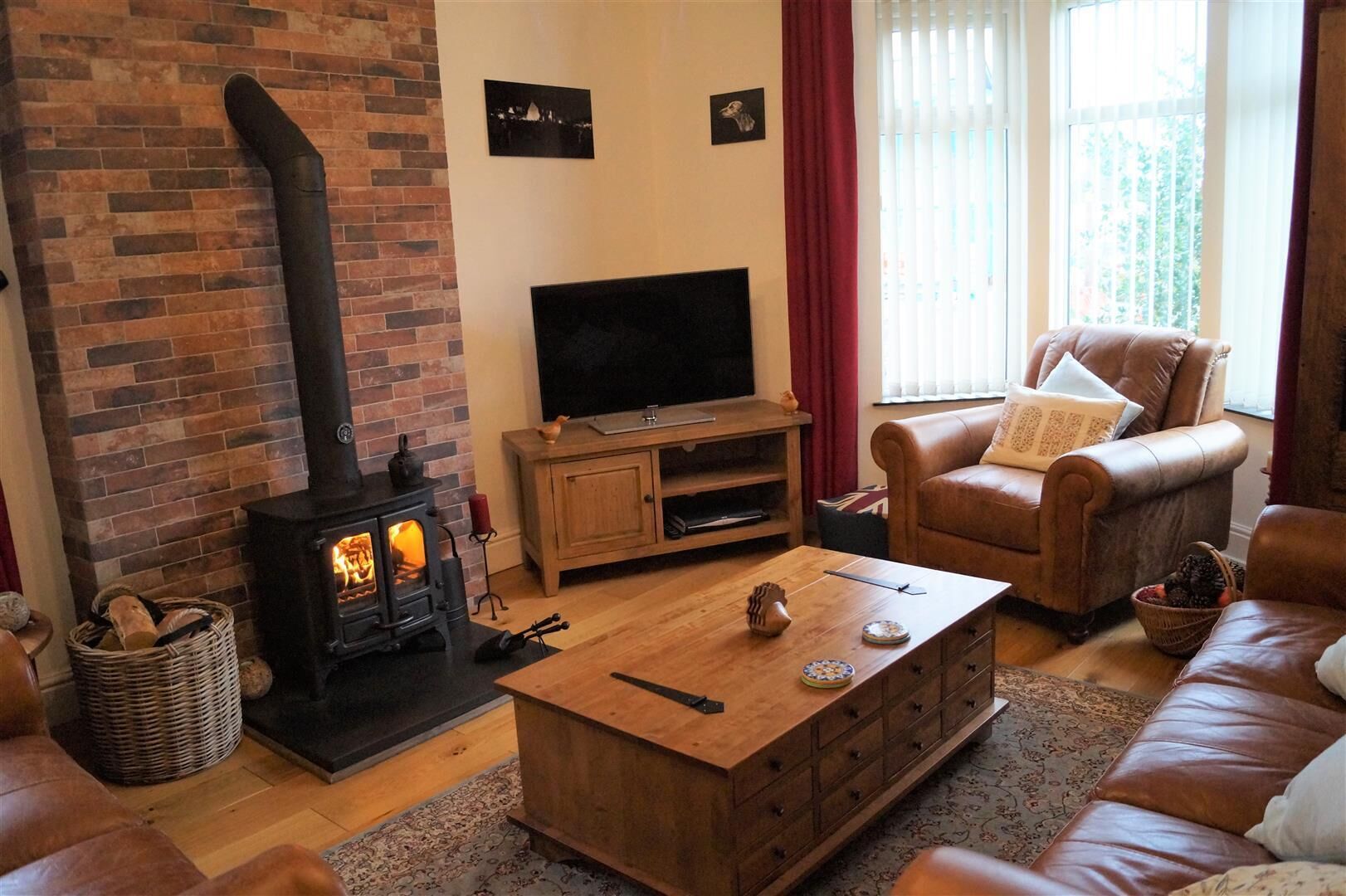 Superb, Spacious Dormer Bungalow, Enclosed Garden. - Nefyn