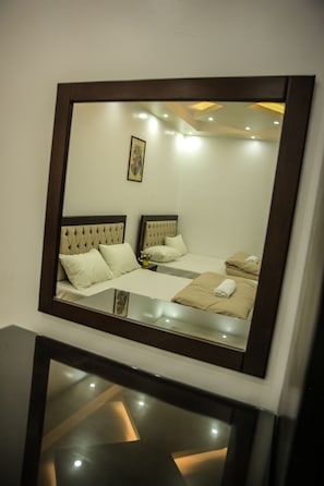 Quarto Quádruplo Signature | Lençóis de algodão egípcio, roupa de alta qualidade, edredões de penas