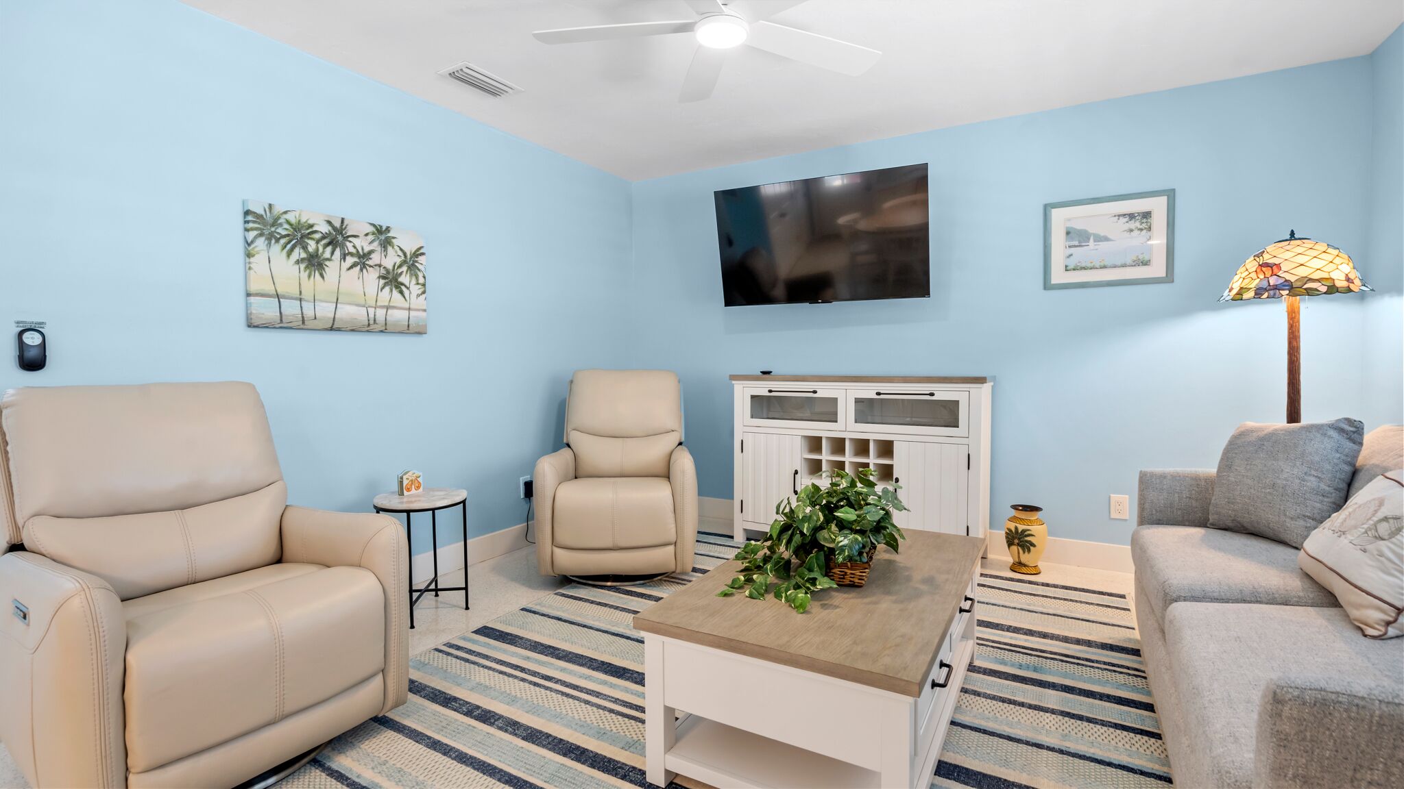 Sanibel Shores A1,cute 2 Bed/2 Bath Cottage. Beach Equipment & Wagon Provided - Sanibel, FL
