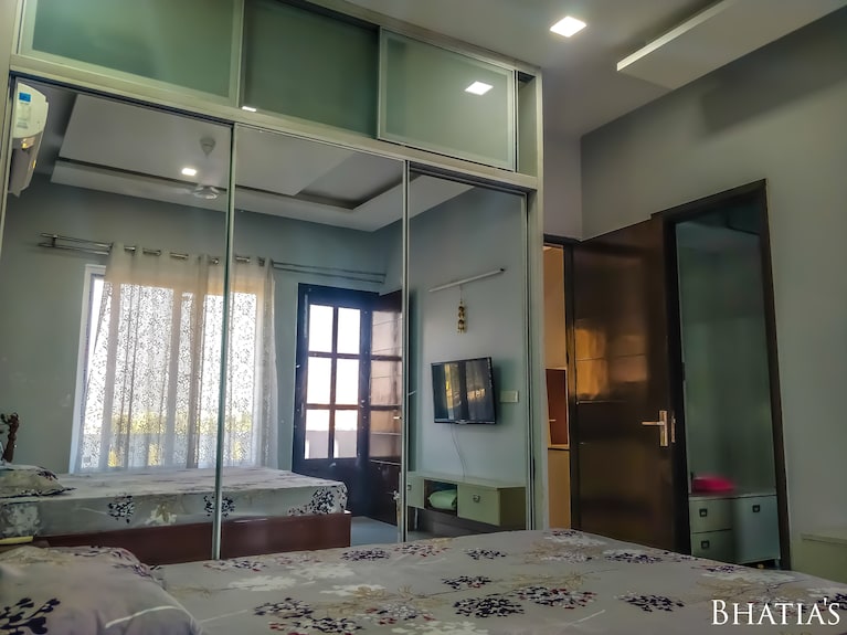 2 Bhk Penthouse With Open Terrace - Chandigarh