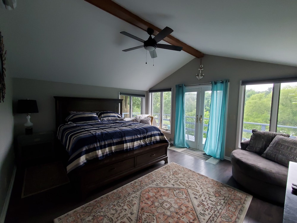 Cosy Lake Chapin Guest House, Dos Dormitorios, Un Baño Tranquilo Y Tranquilo - Michigan