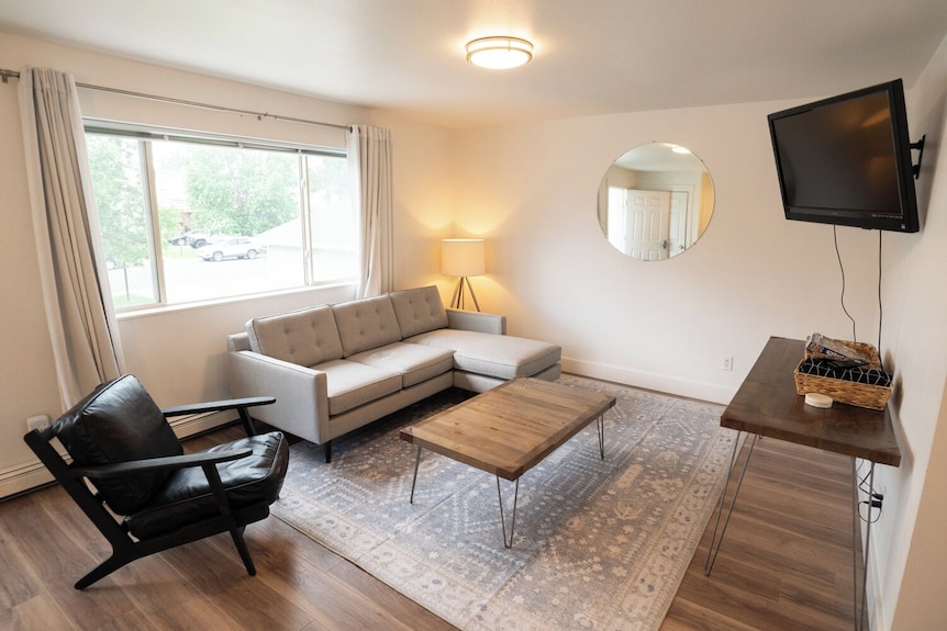 West Shore Four Condo, Sleeps 4, Close To Bridger Bowl And Airport! - Montana