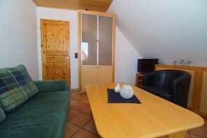 Apartamento (Simone) | Sala de estar | TV de ecrã plano