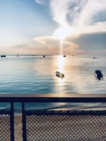 Vista para praia/oceano
