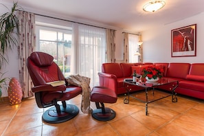Apartamento conforto (Granat) | Roupas de cama premium, cofres nos quartos, cortinas blackout