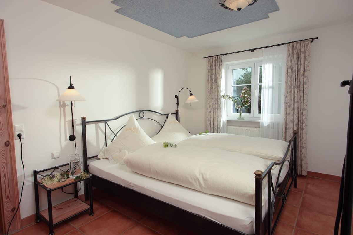 Apartamento Familiar (Lapis-Lazuli) | Roupa de alta qualidade, cofre com capacidade para portátil