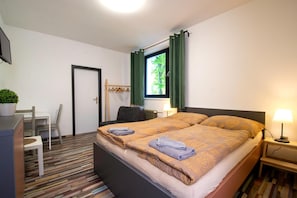 Secretária, secretária adequada para computadores portáteis