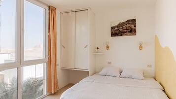 Quarto casal panorâmico (Double room with Pyramids view) | Frigobar, quartos à prova de som, Wi-Fi de cortesia, roupa de cama