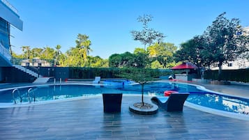 Piscina exterior