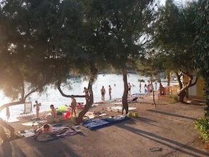 Apartamento, várias camas | Praia