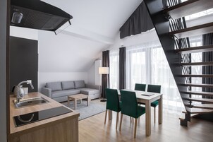 Apartamento (Duplex) | Sala de estar | TV de ecrã plano 