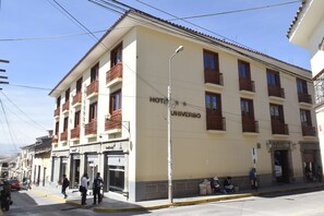 Fachada da propriedade