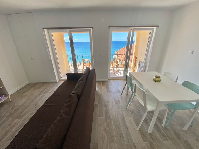 Appartement Avec 1 Chambre. Terrasse Et Balcon Vue Mer Avant. 10 Mètres De La Plage - Sesimbra