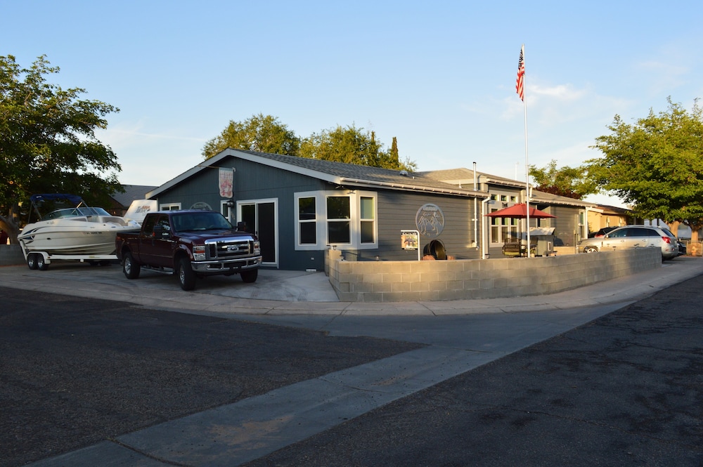 The Bear's Den B&b - Page, AZ