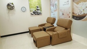Salas para tratamentos a dois, massagens musculares profundas, massagens