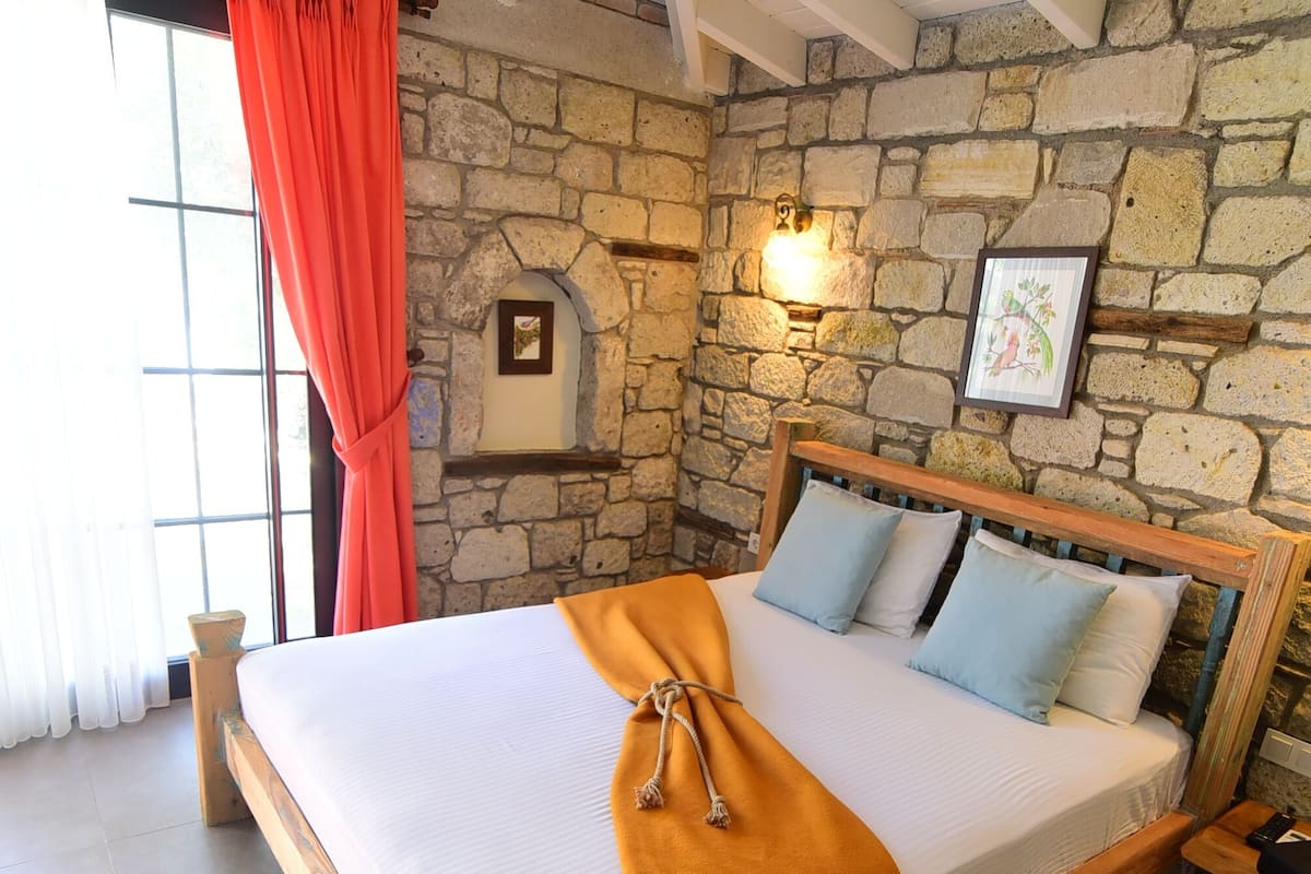 Quarto Duplo | Minibar, cortinas/cortinados opacos, quartos insonorizados