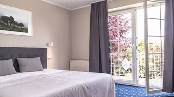 Secretária, Wi-fi grátis, roupa de cama fornecida