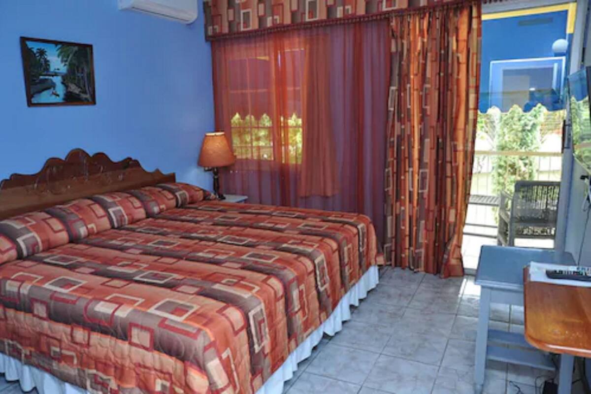 Wi-fi grátis, roupa de cama fornecida