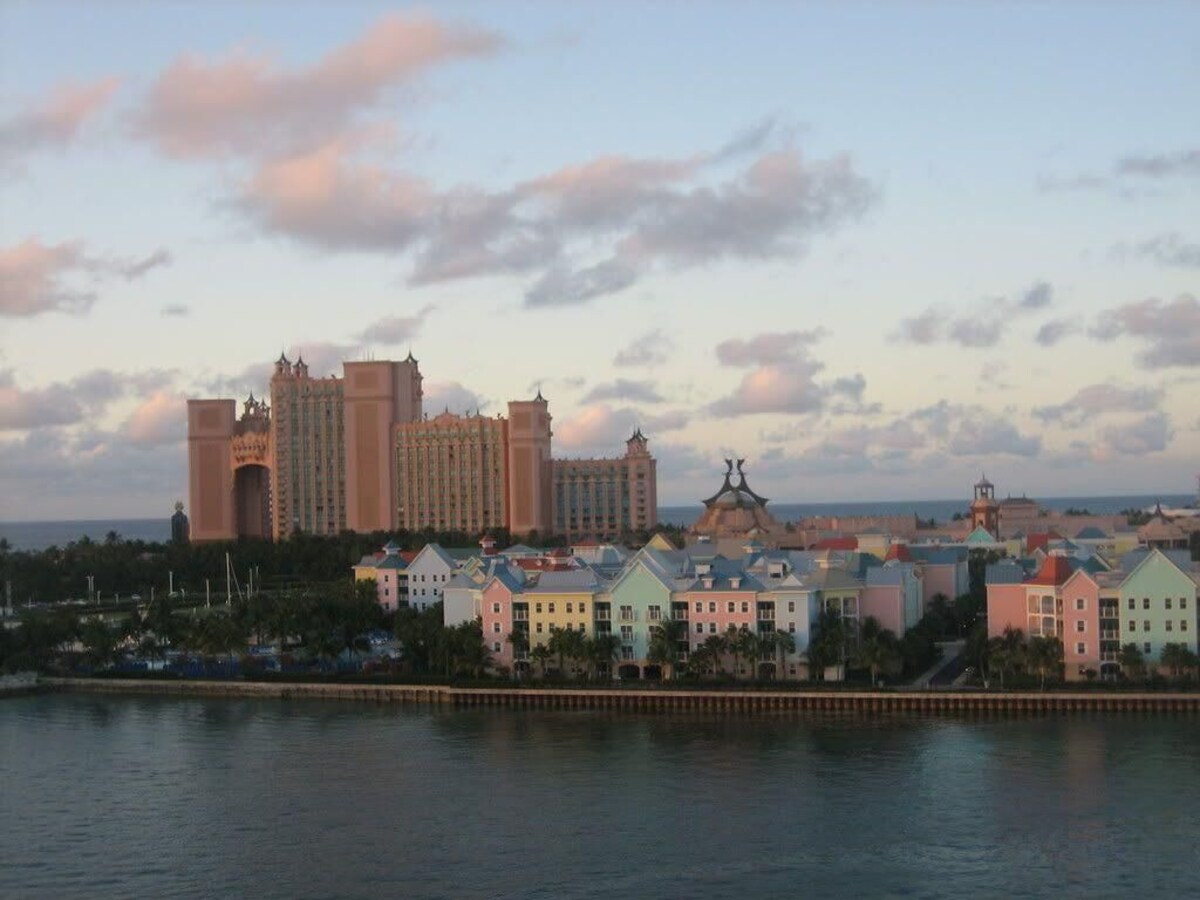 Harborside Resort in Atlantis Reviews, Deals & Photos 2023 - Expedia