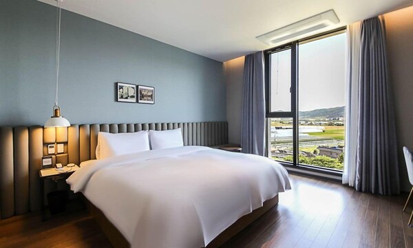 Gimhae Perfect Hotel - Gimhae