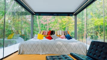 Quarto Triplo (Daylighting, 2~3 People) | Edredões de penas, com decoração personalizada